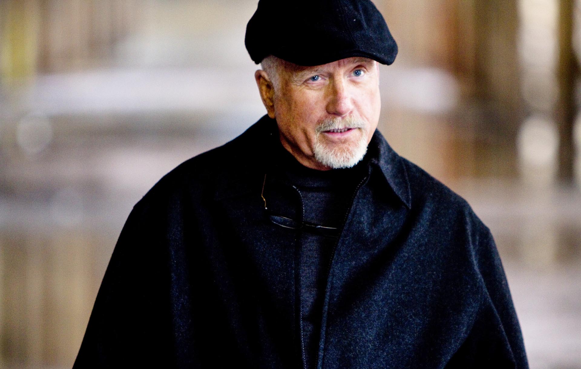 RED 2 | Bruce Willis, Helen Mirren, Morgan Freeman | Lionsgate