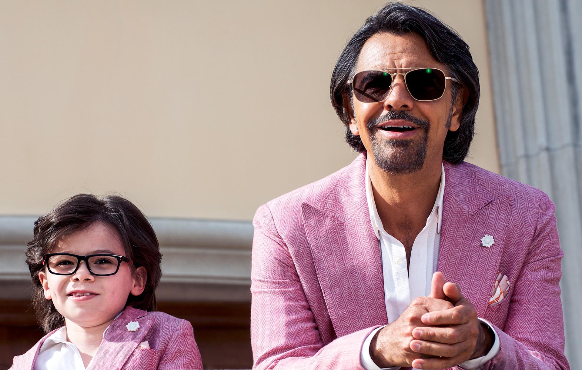 How to be a Latin Lover | Selma Hayek, Eugenio Derbez, Kristen Bell ...