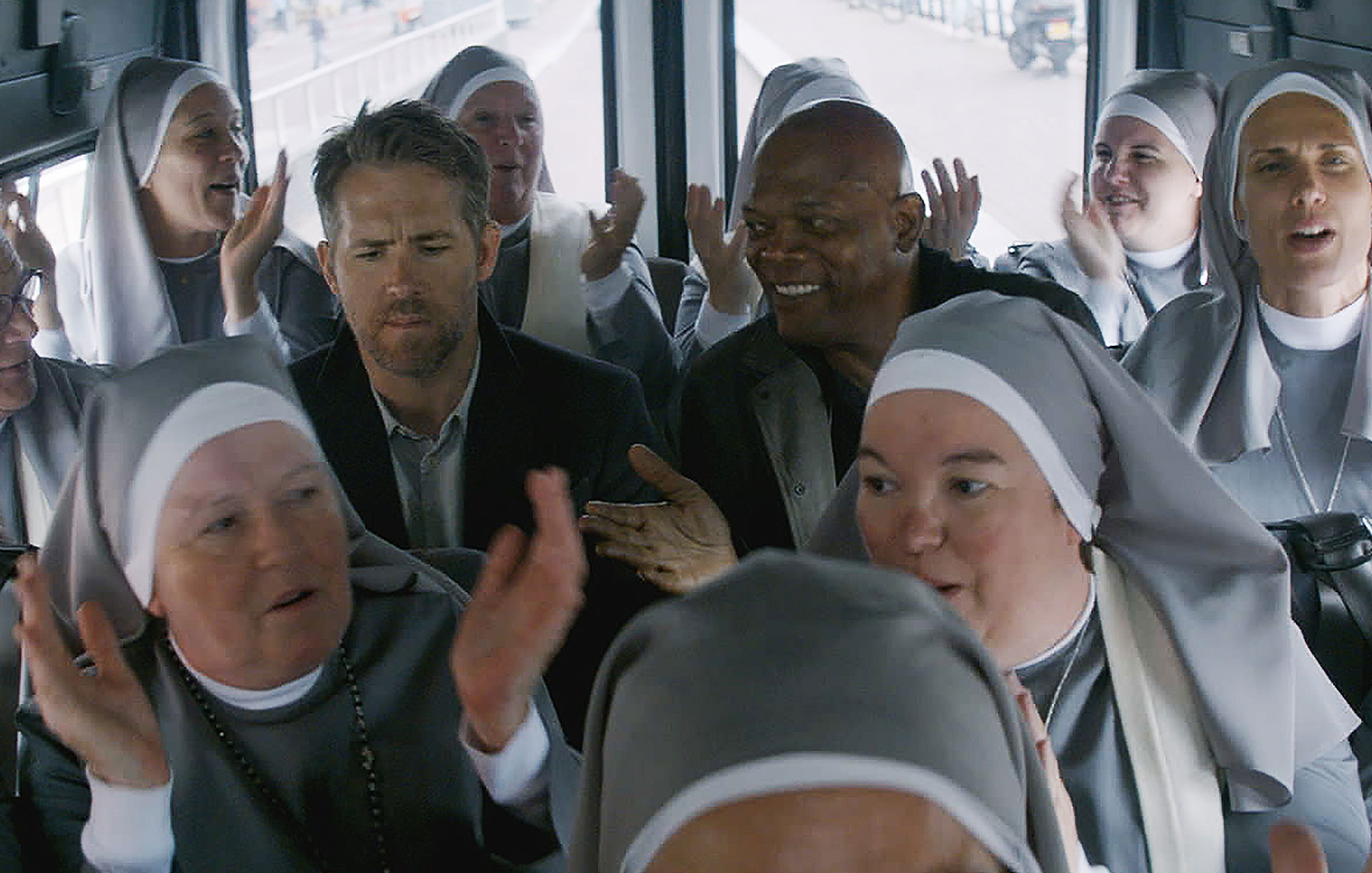 The Hitman's Bodyguard | Samuel L. Jackson, Ryan Reynolds, Salma Hayek ...