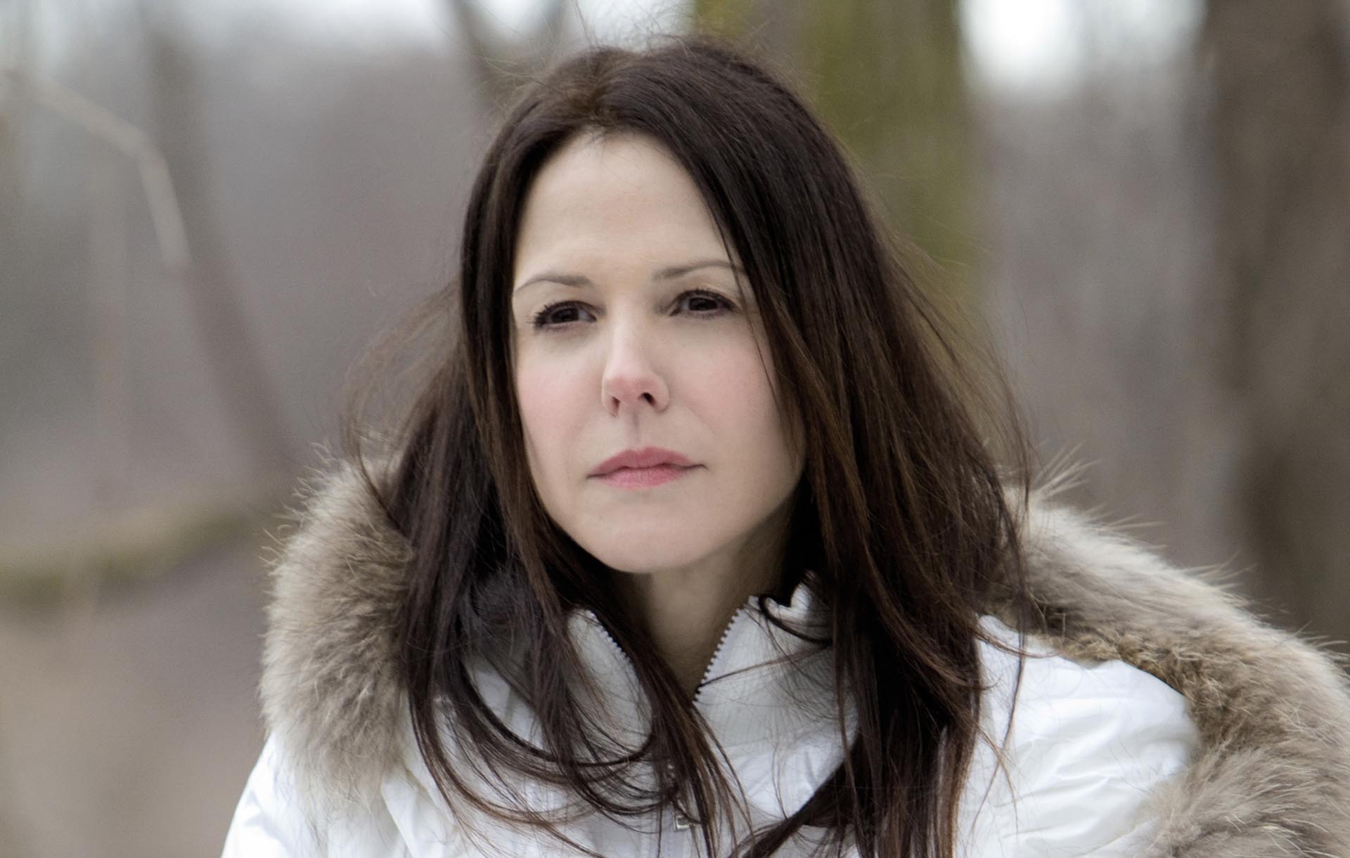 RED (2010) | Bruce Willis, Helen Mirren, Morgan Freeman |Lionsgate